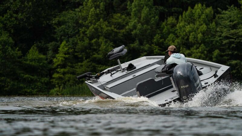Features | Stalker | Excel Boats