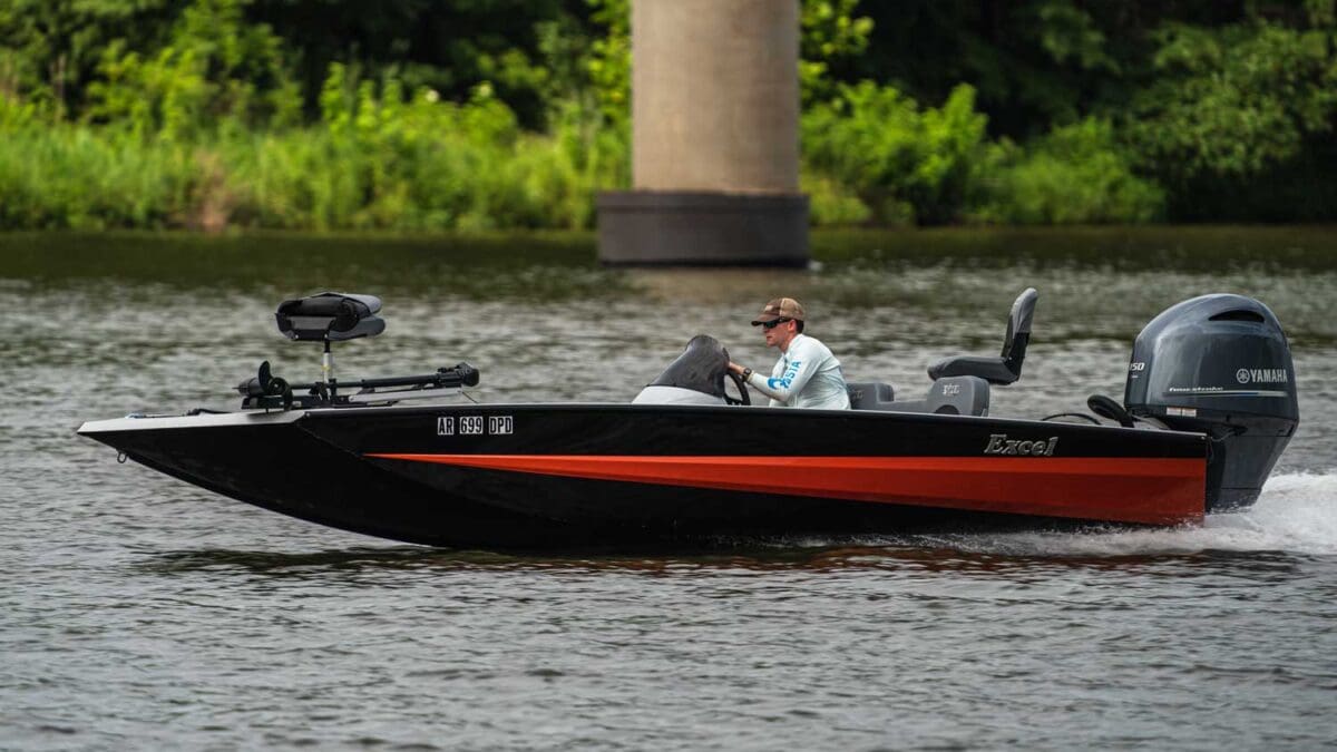 Gallery | Stalker Side Console | Excel Boats