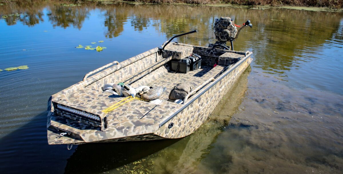 Features | Shallow Water F4 Pro Hull | Excel Boats